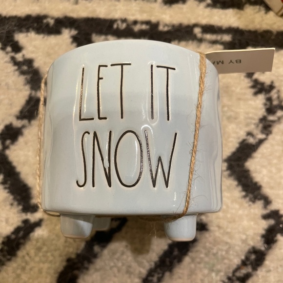 Rae Dunn | Other | Rae Dunn Let It Snow Planter | Poshmark